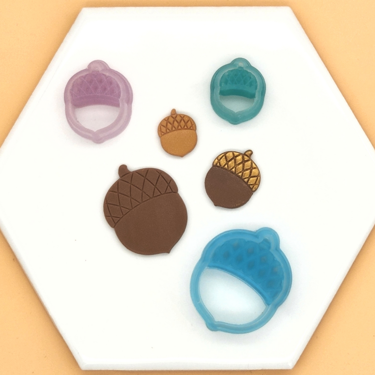 Acorn Polymer Clay Cutter | Sharp, Clean, Precision Cuts – The Clay Impress